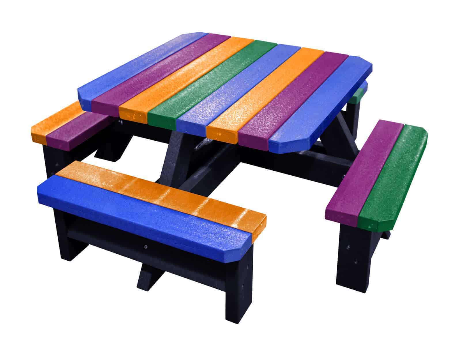 Parrot Picnic Table - TDP